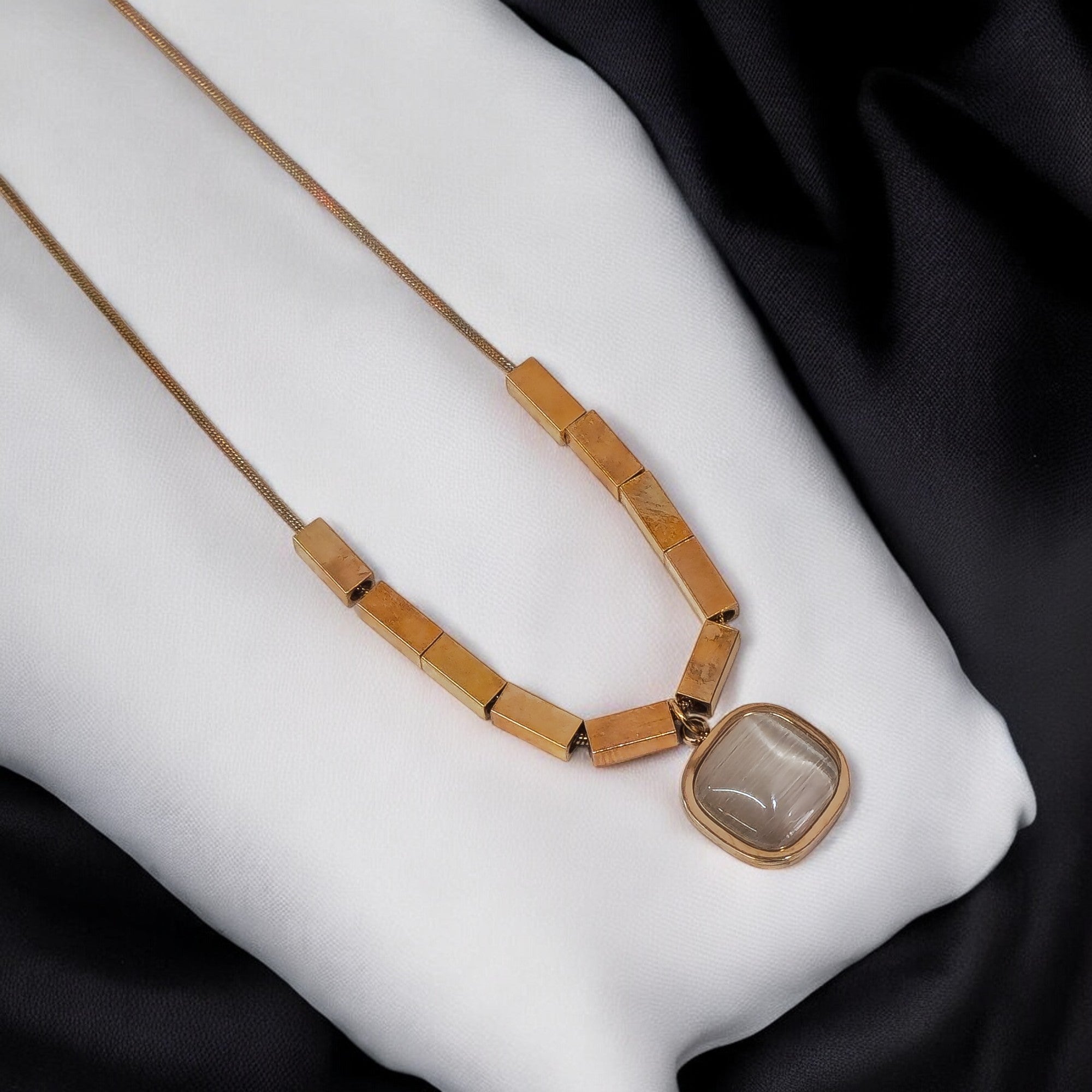 Enchanted Grace Necklace – Elzara